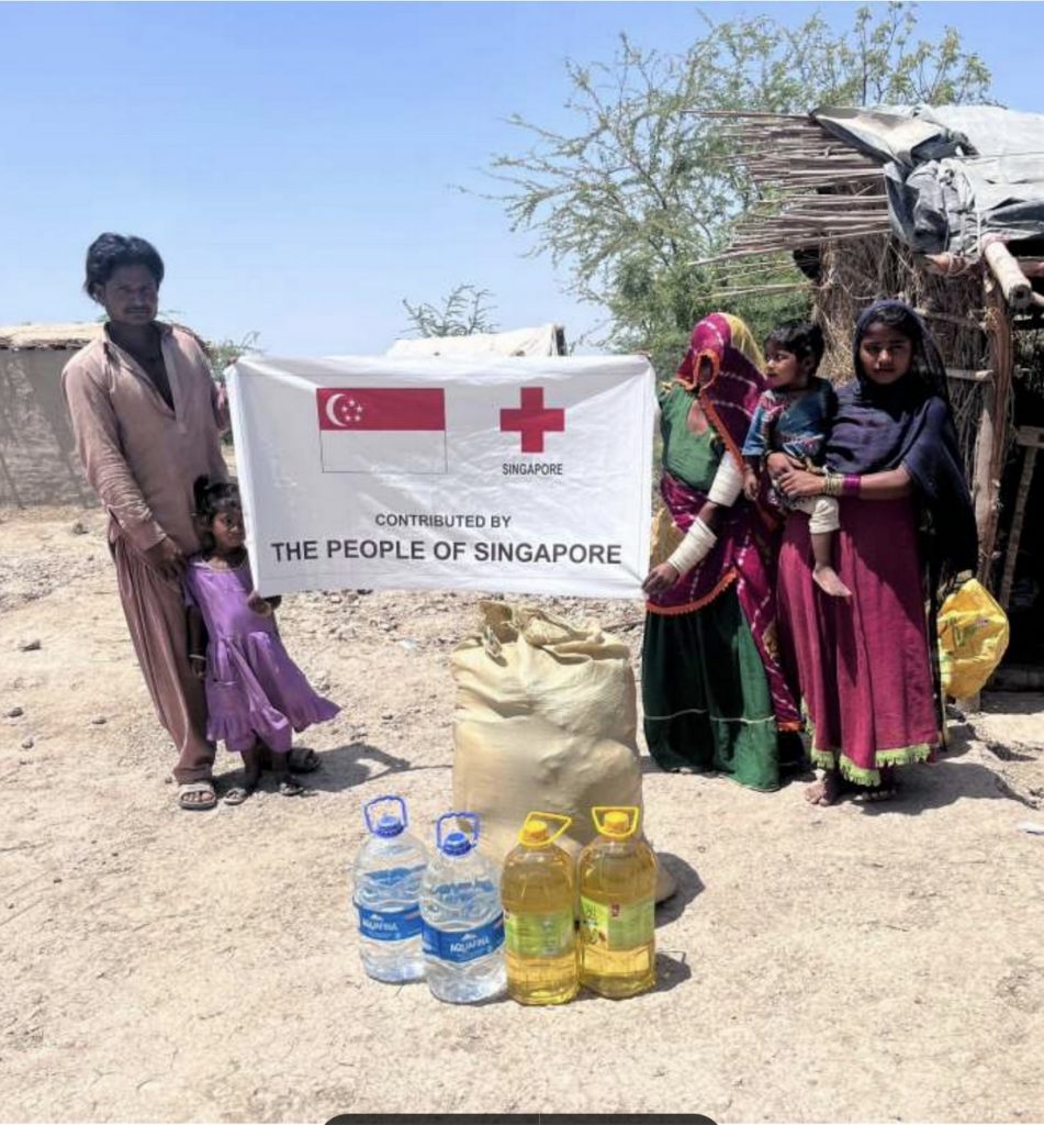 LCD and our local partners distributing food items on behalf of Red ...